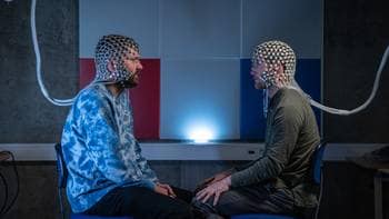 Michael Stilson og Sven Bisgaard Sundet fra «Avlogga» på NRK får prisen ...