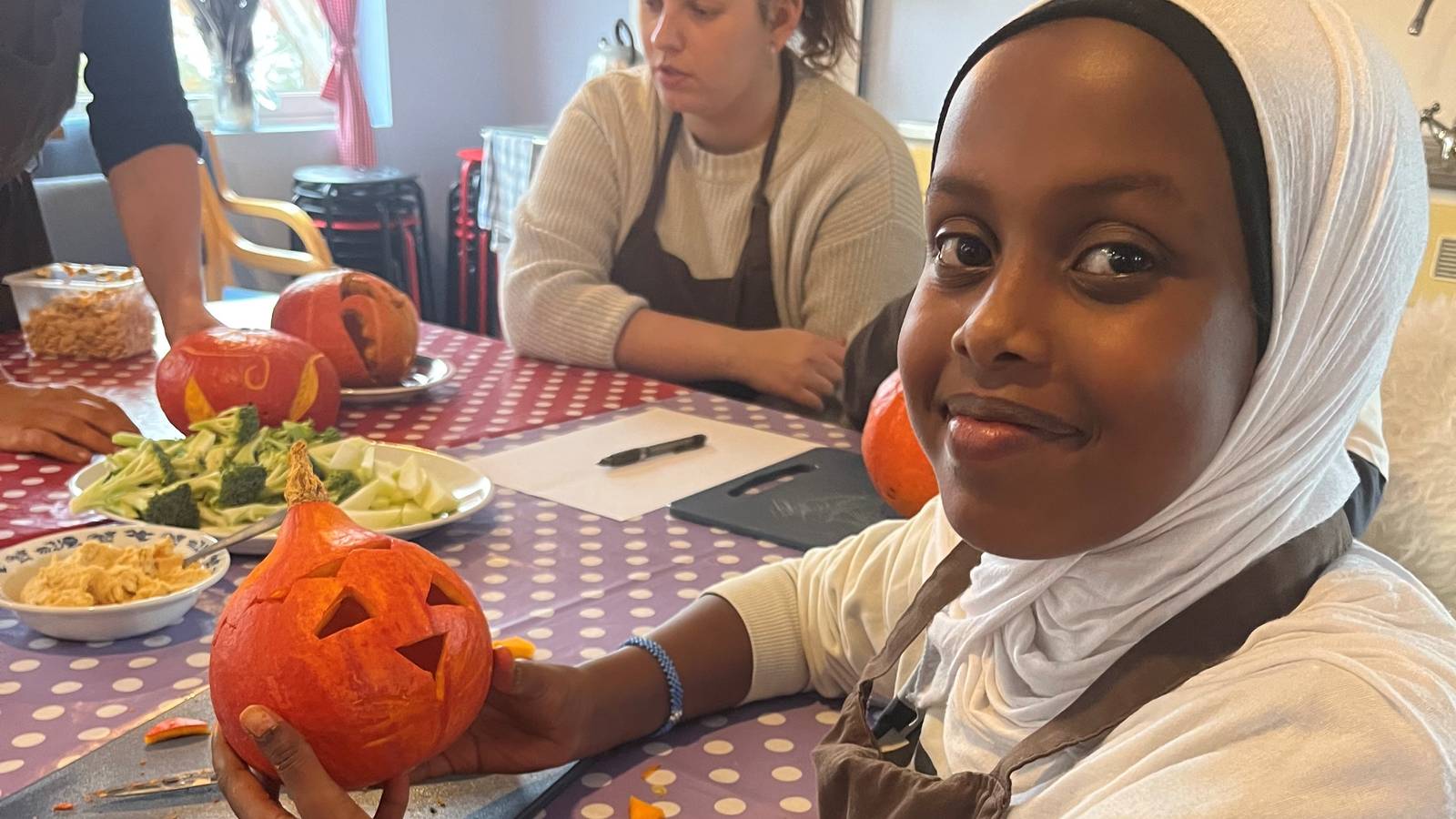 Gresskaret mer enn lykt til Halloween - oppskrifter og tips for å bruke hele gresskaret – NRK ...