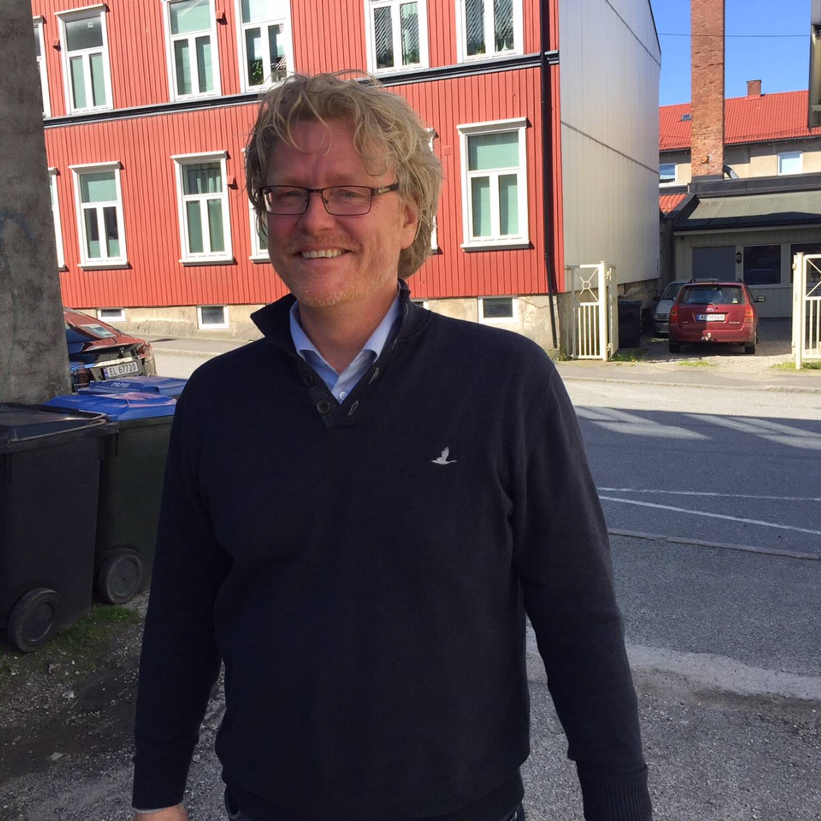 Folk står i kø for Solveigs små hytteprotester – Dokumentar