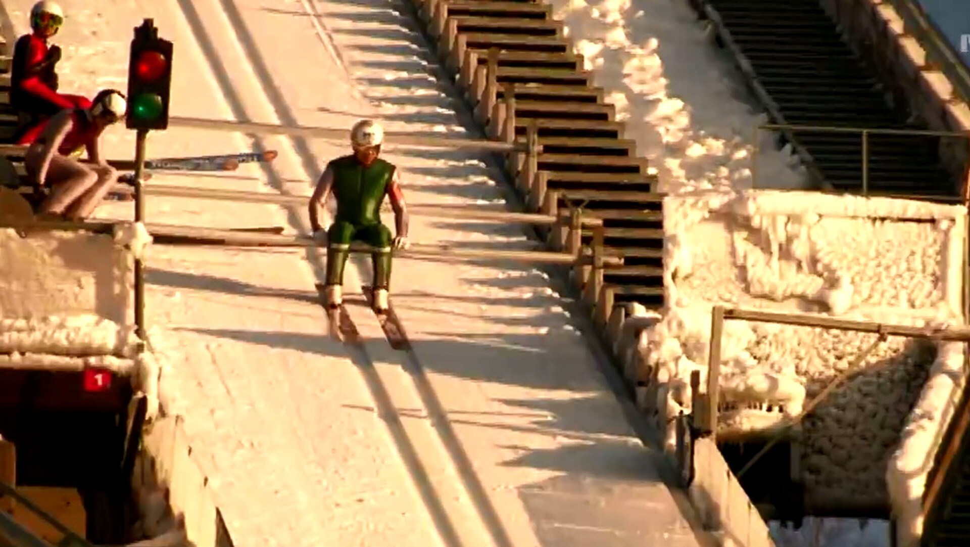 Philip Sjøen hopper for første gang siden fallet – NRK