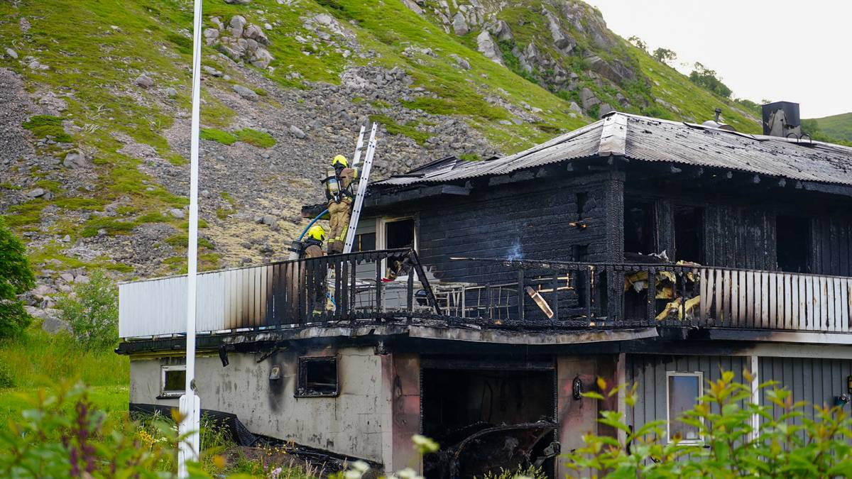 Garasjebrann spredte seg til bolighus i Hadsel – NRK Nordland