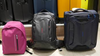 Flyselskapene har ulike bagasjeregler: Slik får du med deg vesken din på flyreisen – NRK ...
