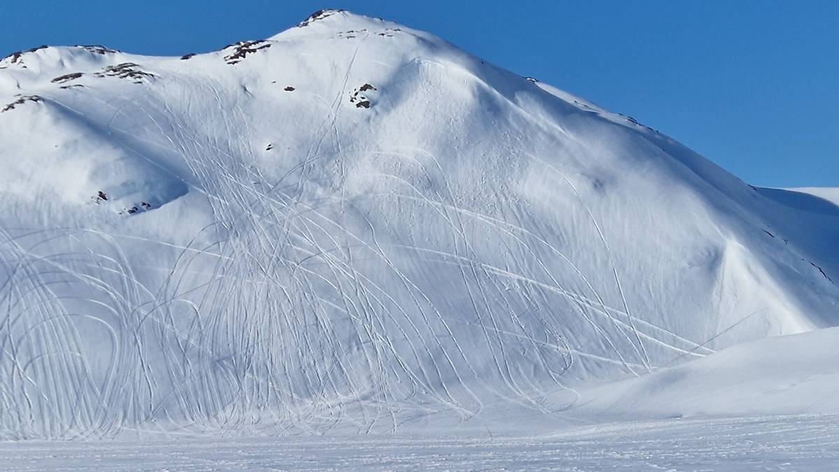 Tre anmeldt etter skuterkontroll – NRK Troms og Finnmark