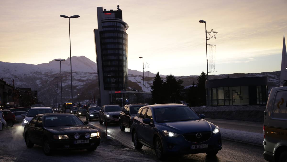 Advarer mot å oppholde seg i Narvik sentrum – NRK Nordland