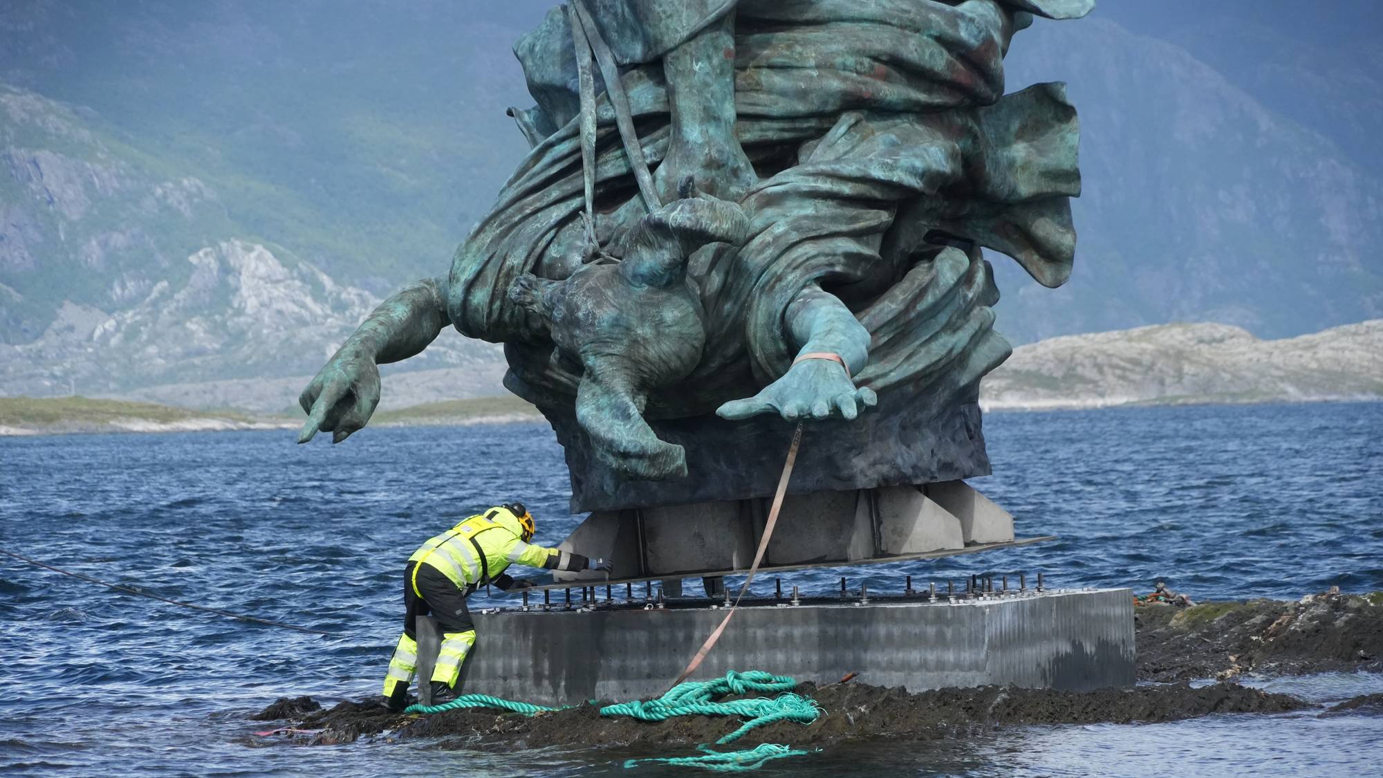 «Petter på skjæret» avduka på Raudholmgalten – NRK Nordland