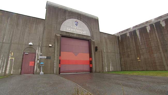 Breivik flyttes til Skien fengsel – NRK Norge – Oversikt over nyheter ...