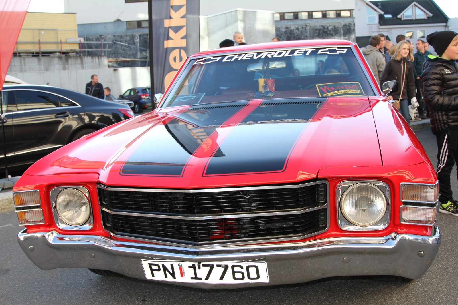 Raske biler drar damer - NRK Møre og Romsdal - Lokale nyheter, TV og radio