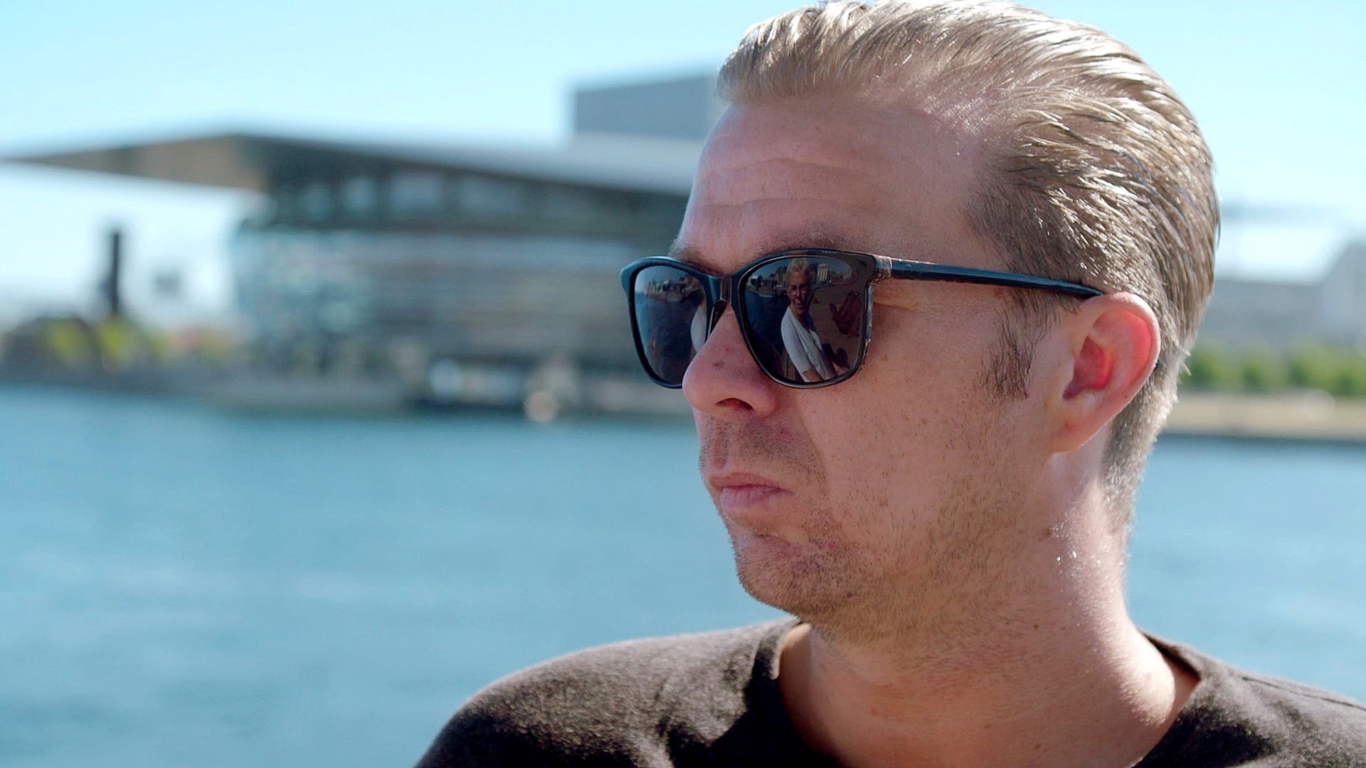 Forført av en svindler - NRK TV