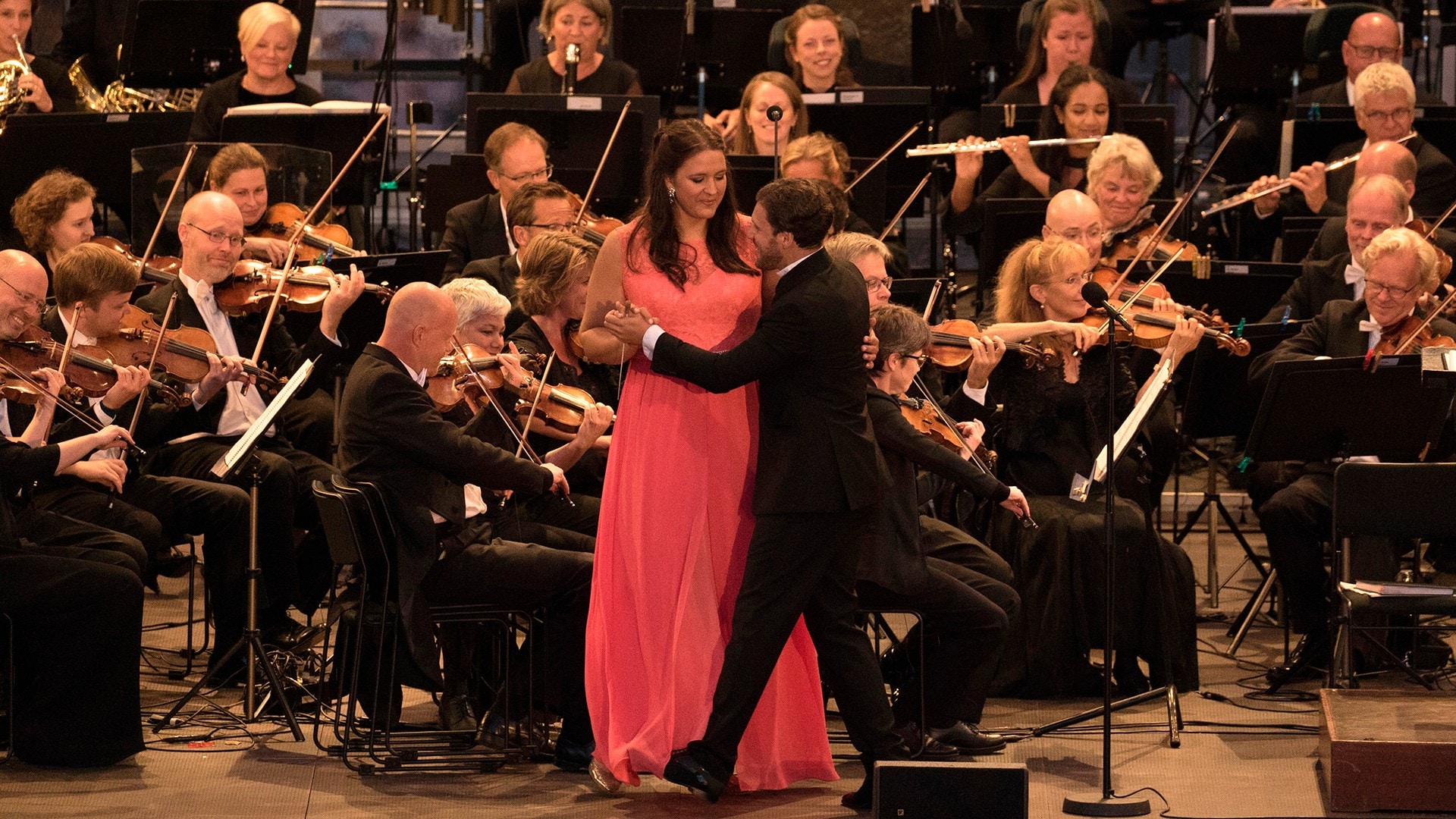Oslo-Filharmonien på Slottsplassen - NRK TV