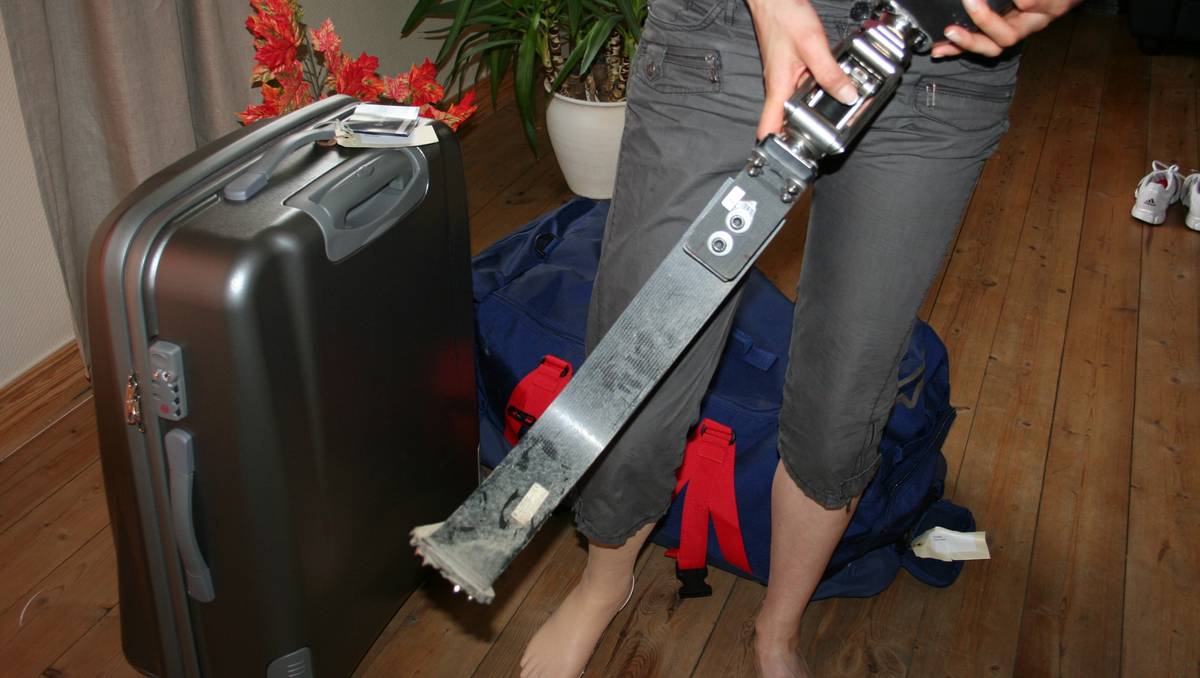 Med protesen i håndbagasjen – NRK Buskerud – Lokale nyheter, TV og radio