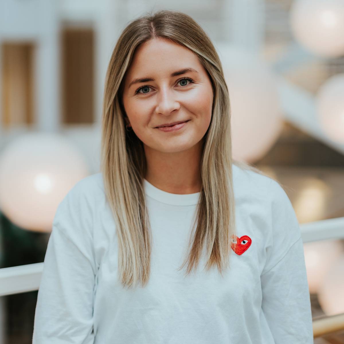 Slik påvirkes vi til å kjøpe: – Definerer trender på sosiale medier ...