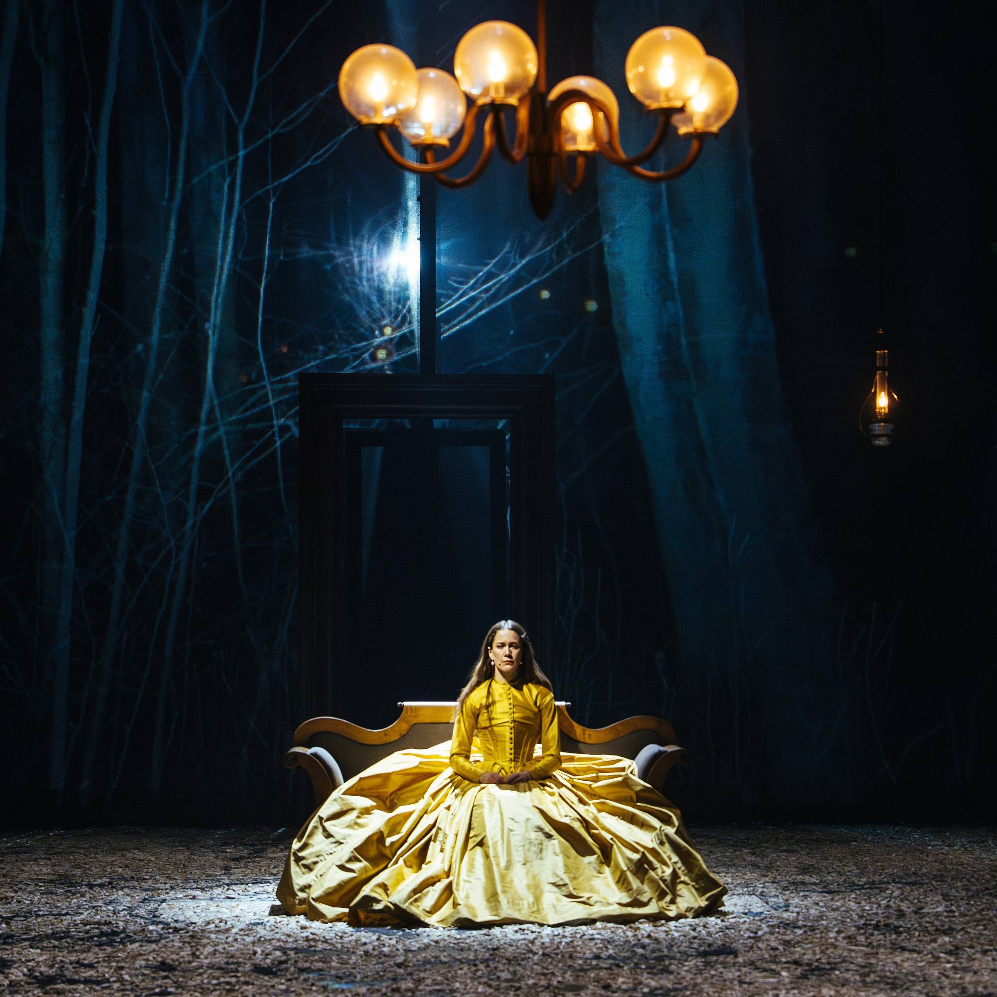 Anmeldelse: «Lady Macbeth» ved Det Norske Teatret – Anmeldelser og ...