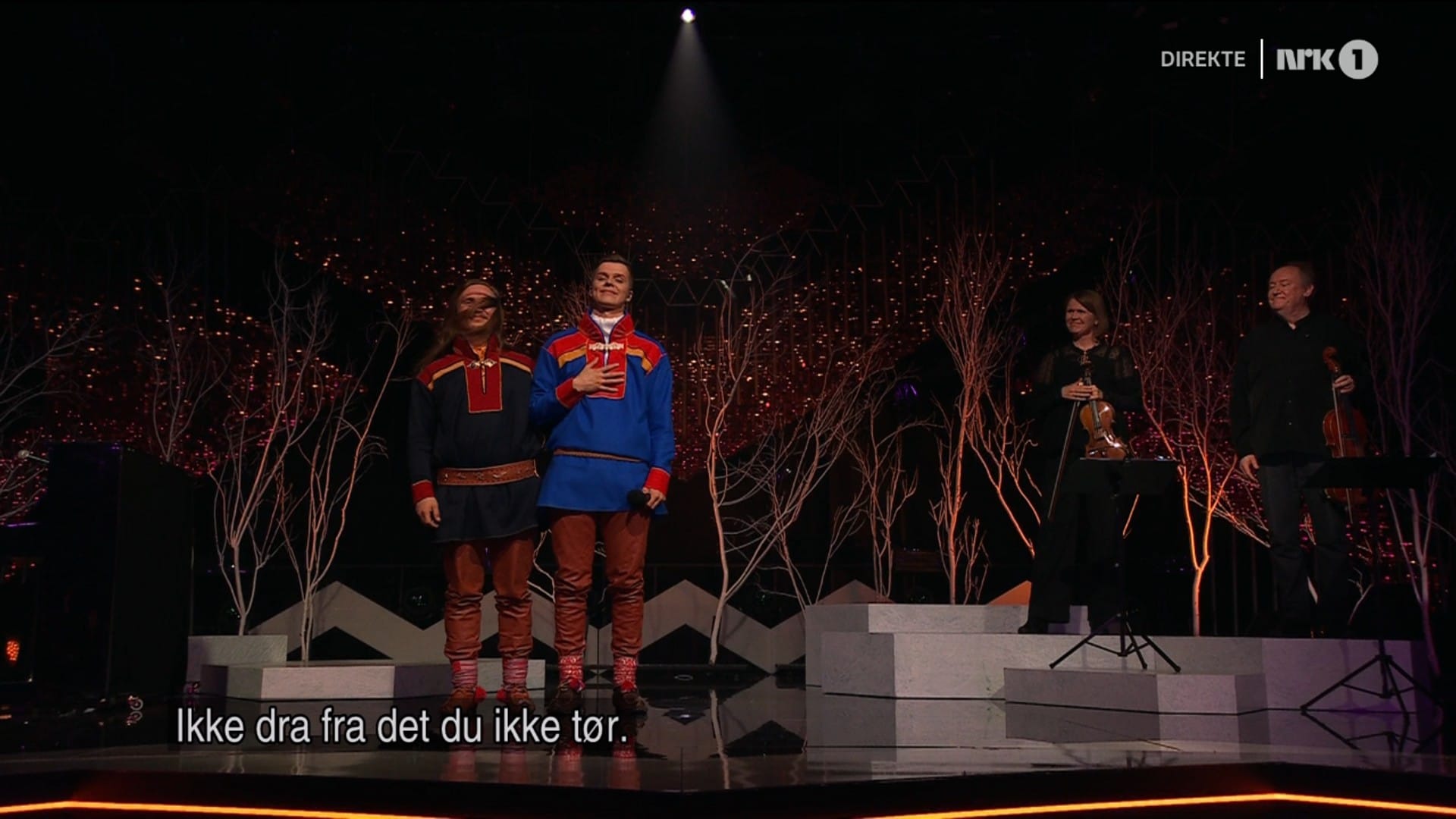 Mihka Helander og Andreas Gundersen - Ále guođe mu – NRK