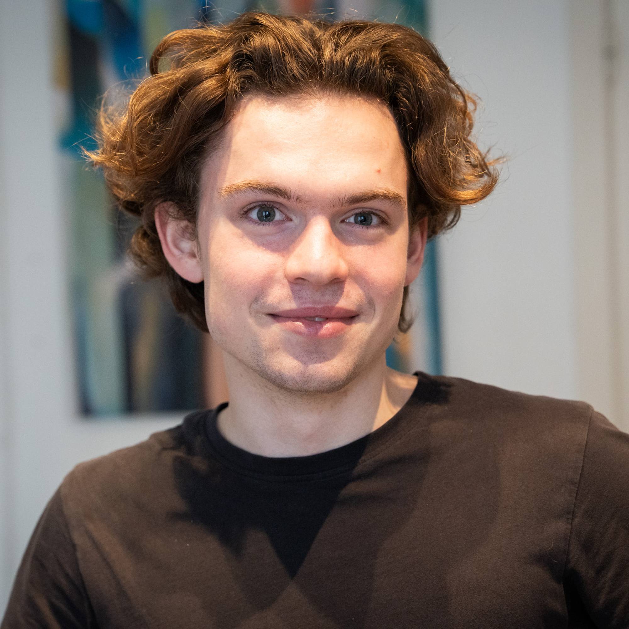 Alan (20) må takke nei til vakter for å beholde stipendet – kan du ...