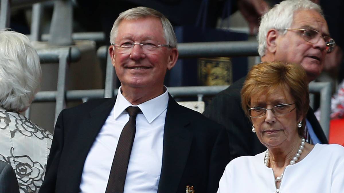 Sir Alex Fergusons kone er død – NRK Sport – Sportsnyheter, resultater ...
