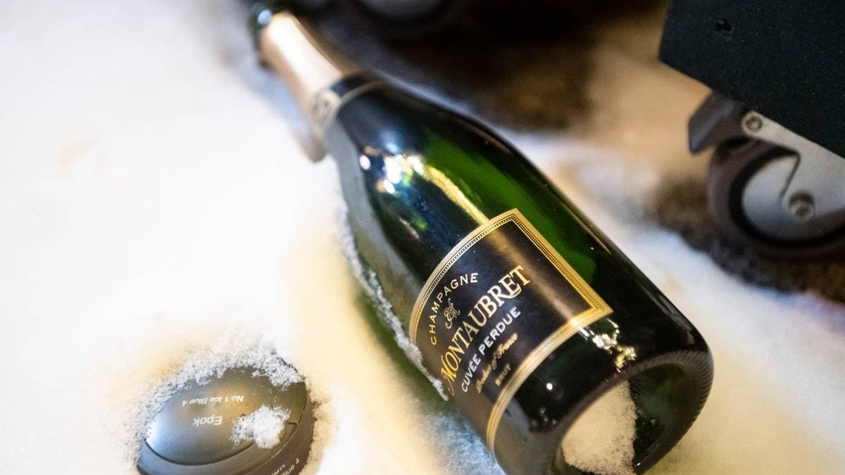 Trump truer med 200 prosent toll på vin og Champagne – Siste nytt – NRK