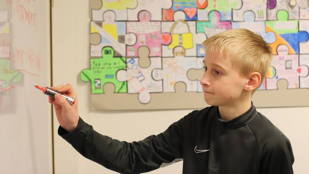 Meiner det «tenkende klasserom» og tavler i klasserommet gjer elevane ...