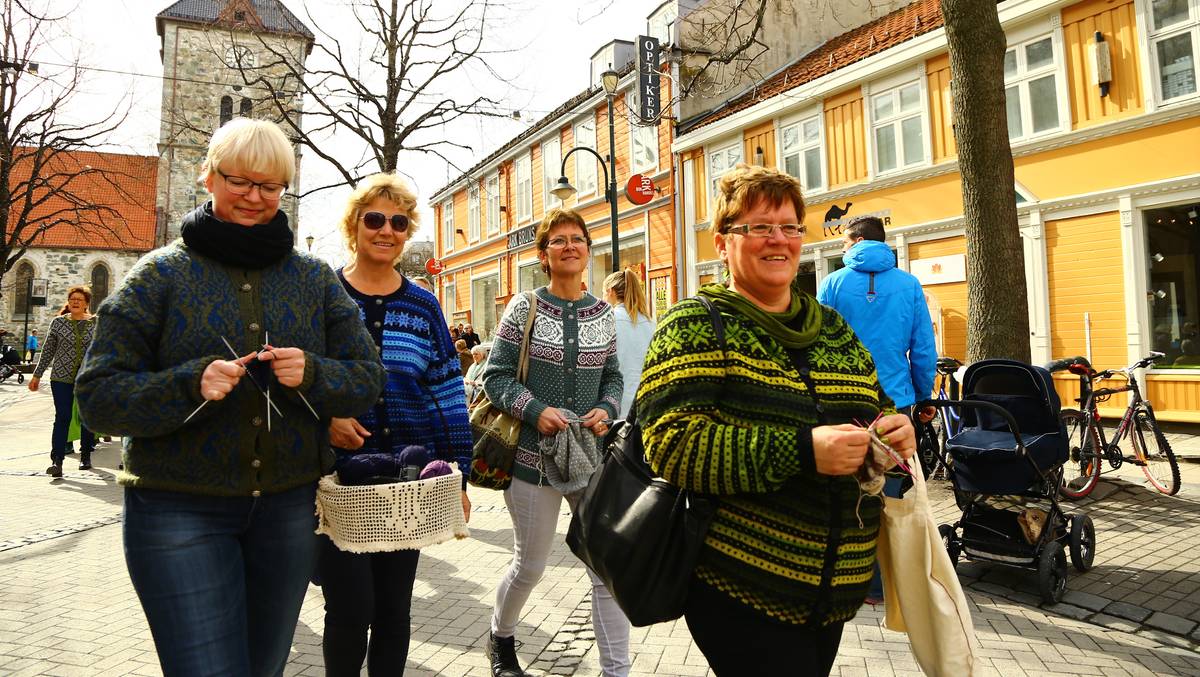 Sjekk ut dette koftetoget – NRK Trøndelag – Lokale nyheter, TV og radio Sjekk ut dette koftetoget – NRK Trøndelag – Lokale nyheter, TV og radio