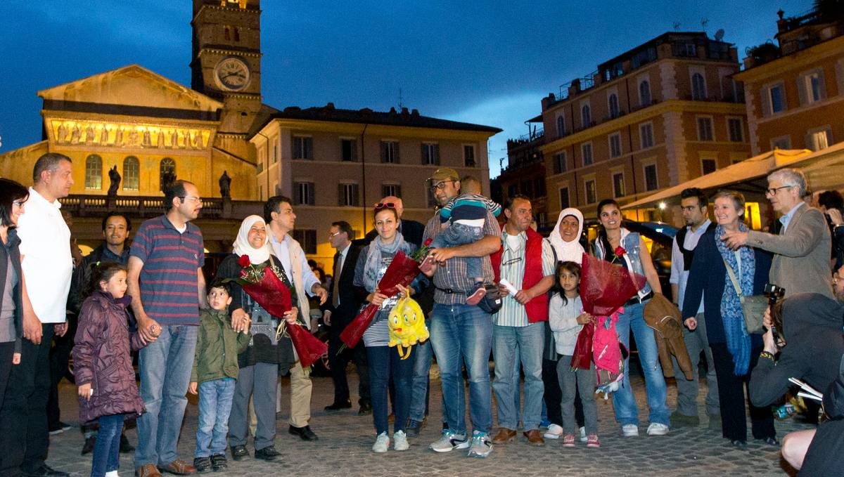 De fikk reise til Roma med paven – NRK Urix – Utenriksnyheter og ...