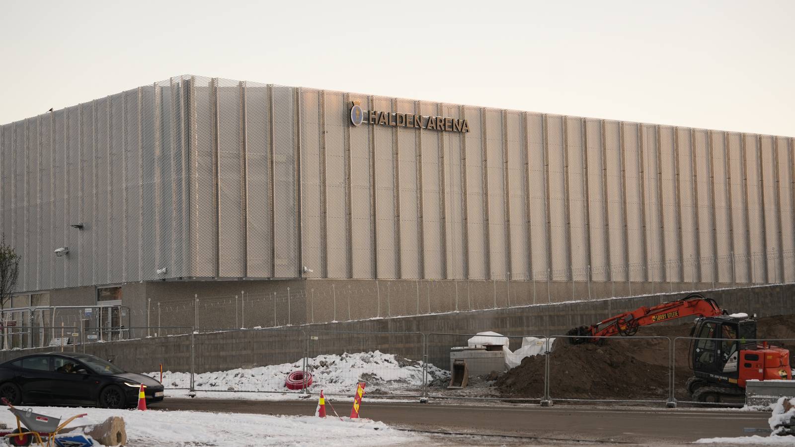 Halden arena er kåret til Norges styggeste nybygg – NRK Kultur og ...