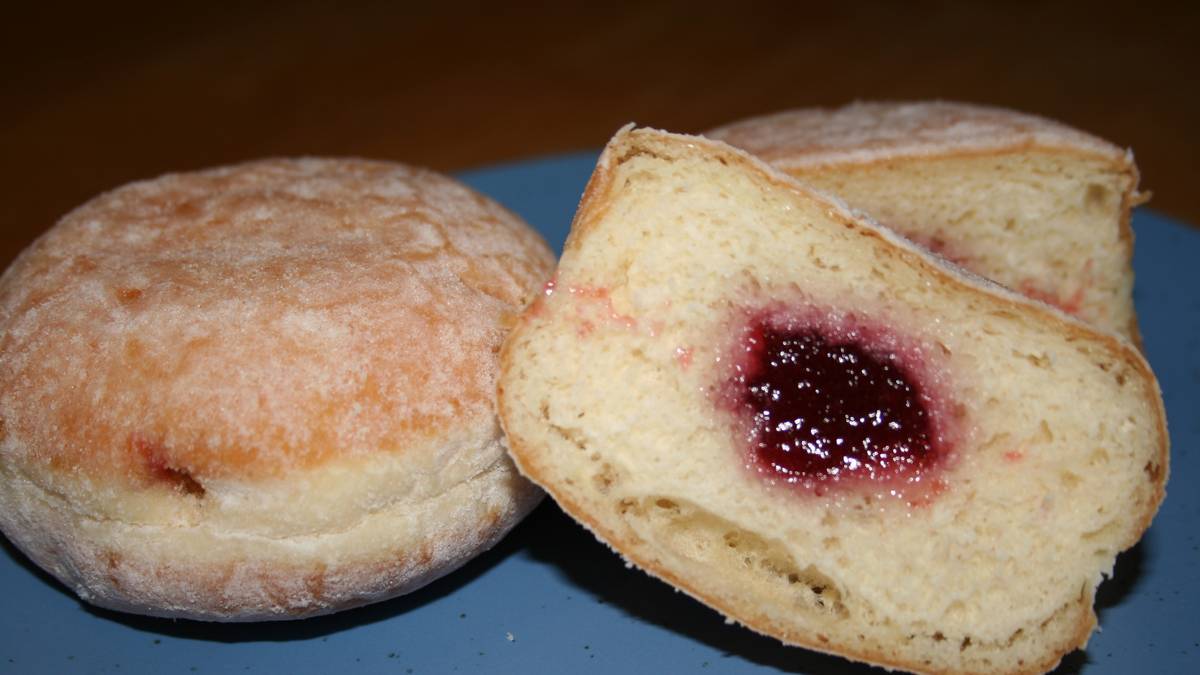 Hva er best i berlinerbollen? – NRK Trøndelag – Lokale nyheter, TV og radio