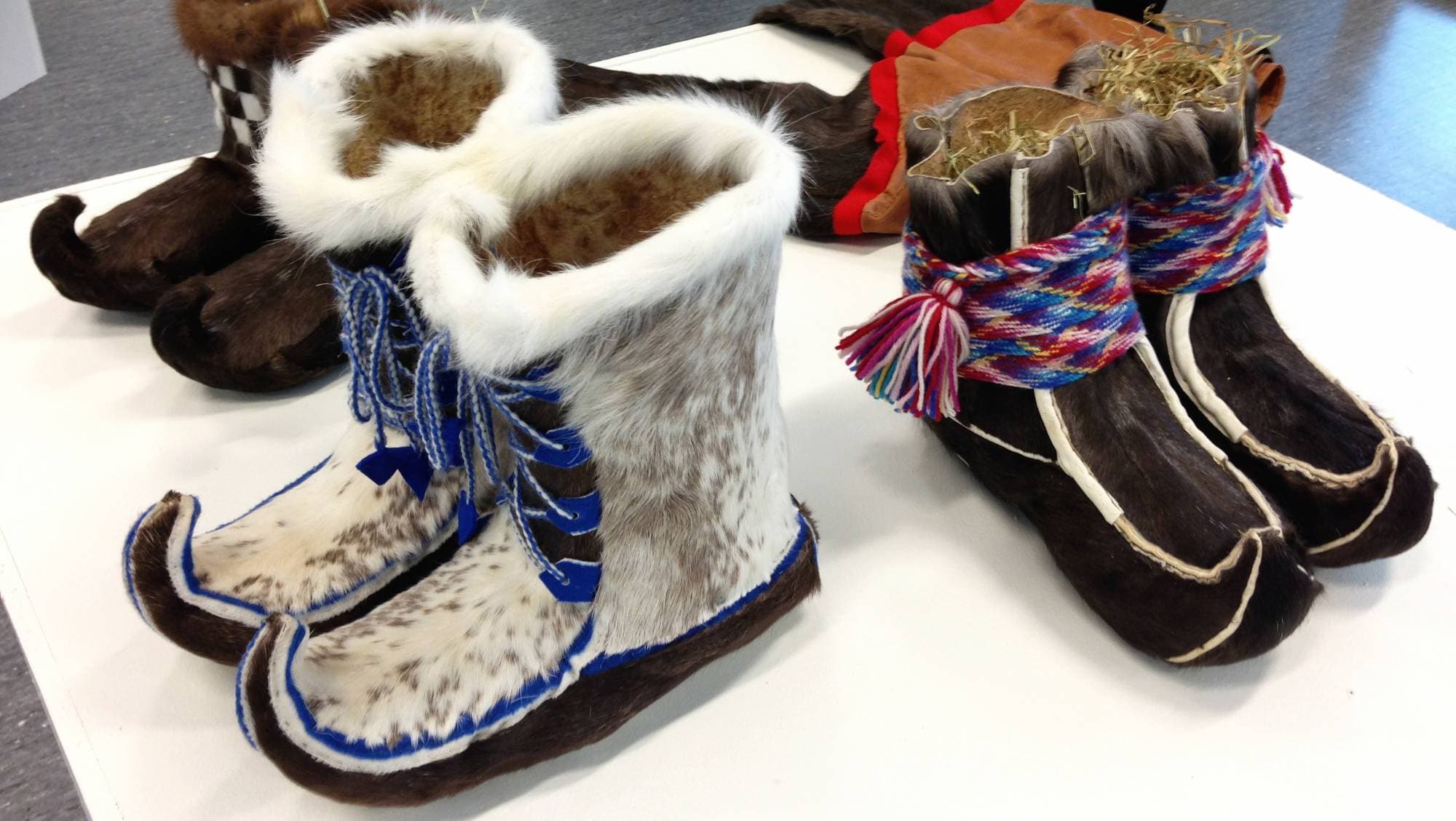 Merket "Sámi Duodji" kvalitetssikrer samiske produkter – NRK Sápmi ...