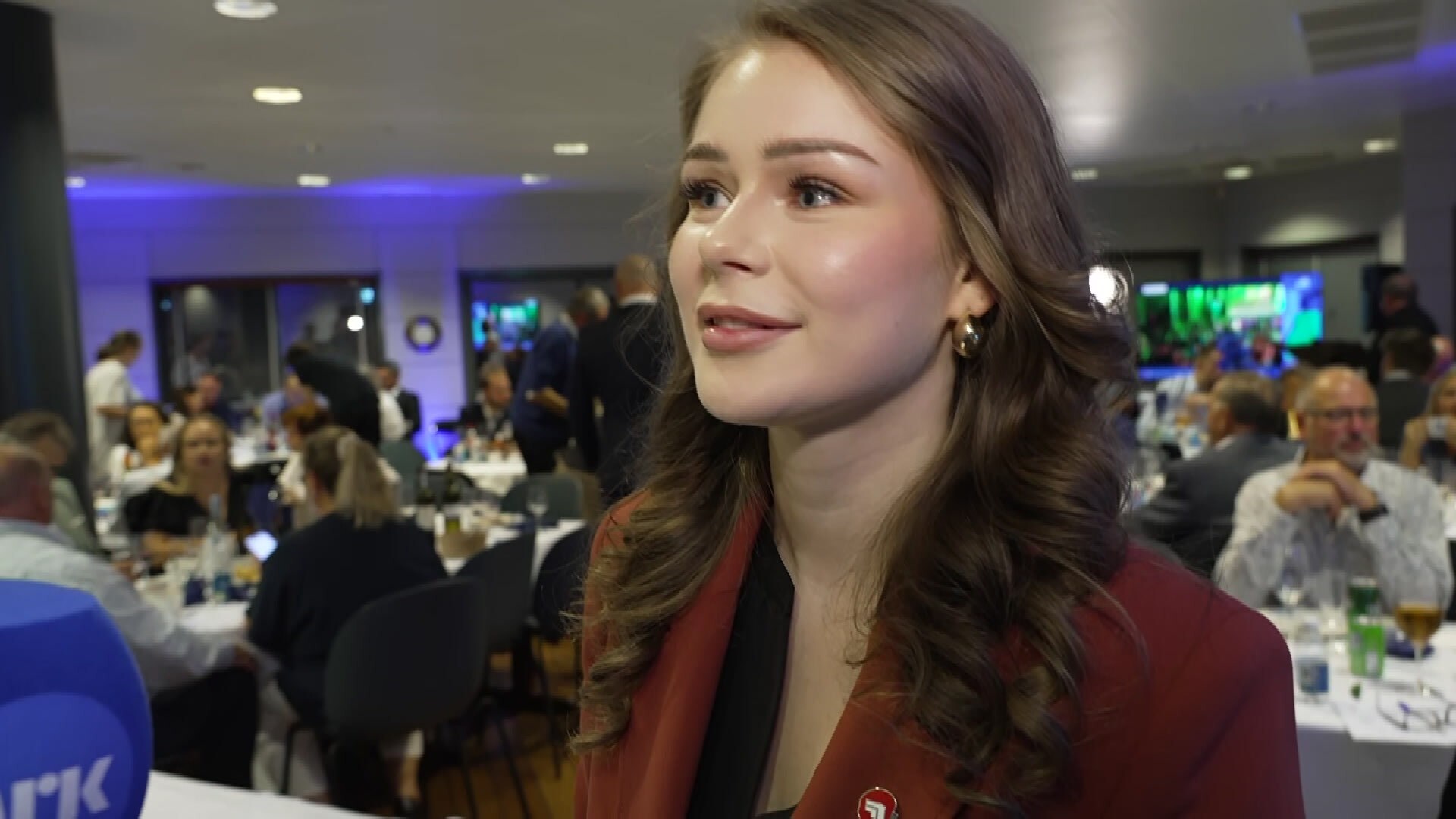 23 år gamle Kristin Lode (Frp) nære en plass på Stortinget – NRK ...