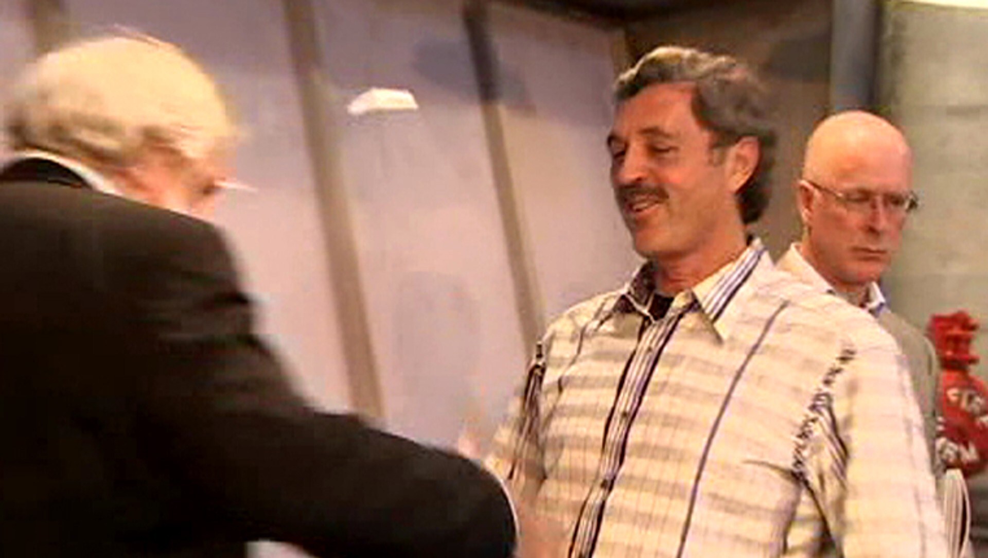 Harry Yeaggy vant budrunden om Bond-bilen – NRK