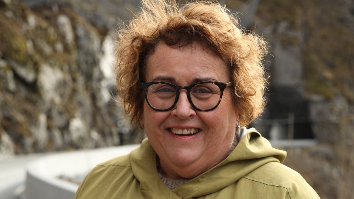 Bollestad blir familieminister – Siste nytt – NRK