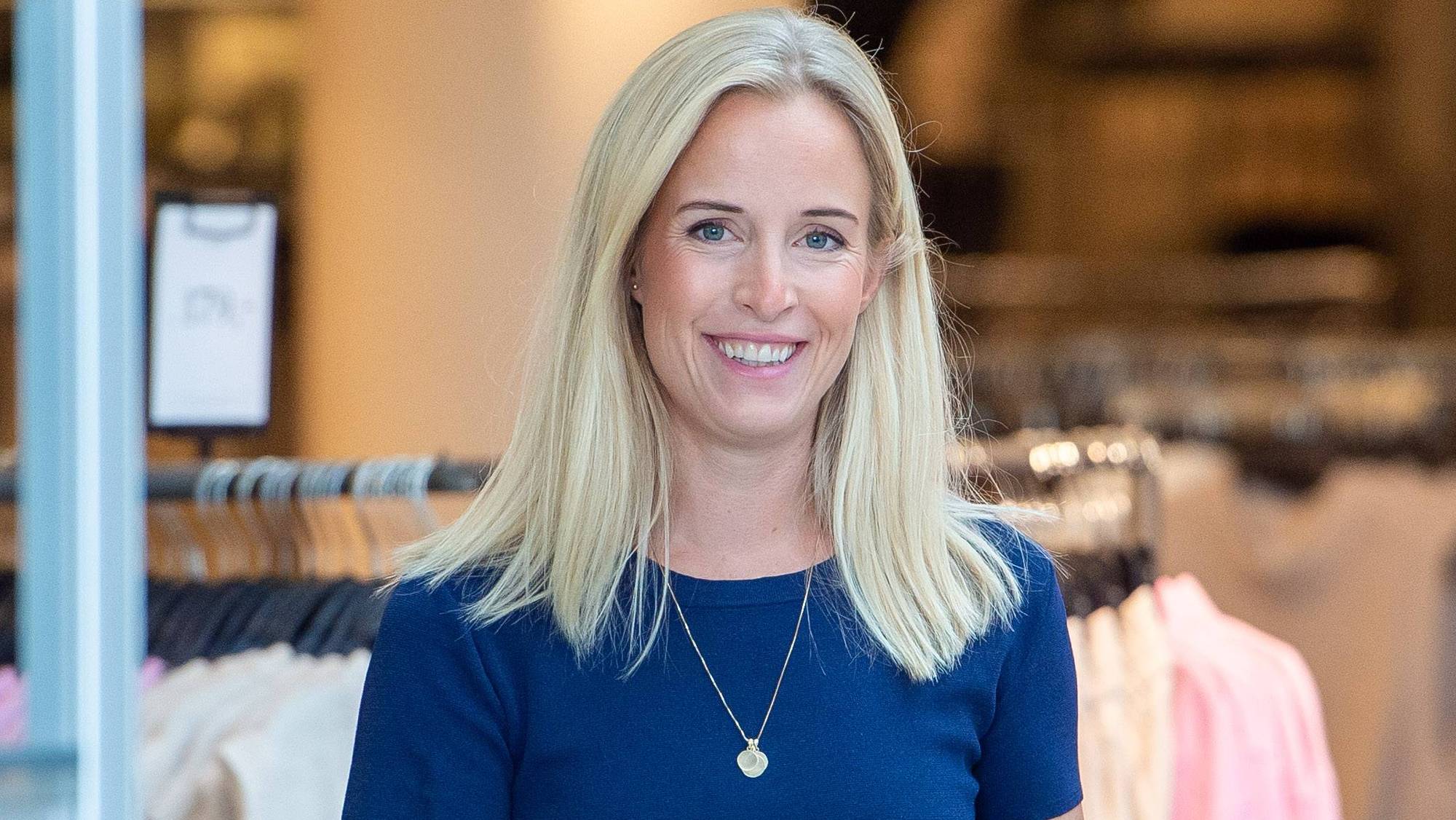 Åtte av ti jenter opplever kjøpepress fra påvirkere – NRK Kultur og ...