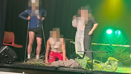 Russerevyen i Meråker lagde sketsj om Anette Strids avdøde far Gaute ...