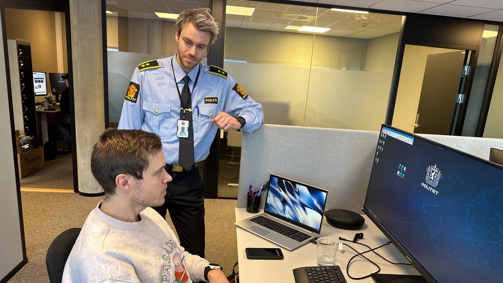 Turid ble svindlet – nå skal hun lære seg å gjenkjenne kriminelle – NRK ...