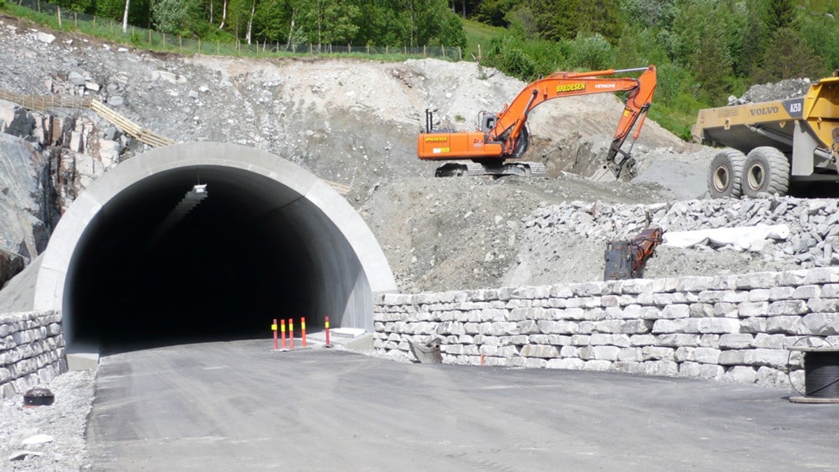 Stengt tunnel – NRK Møre og Romsdal – Lokale nyheter, TV og radio