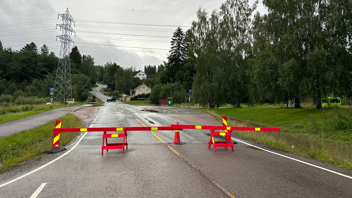 Trosser sperringer på flomstengt vei – Stor-Oslo