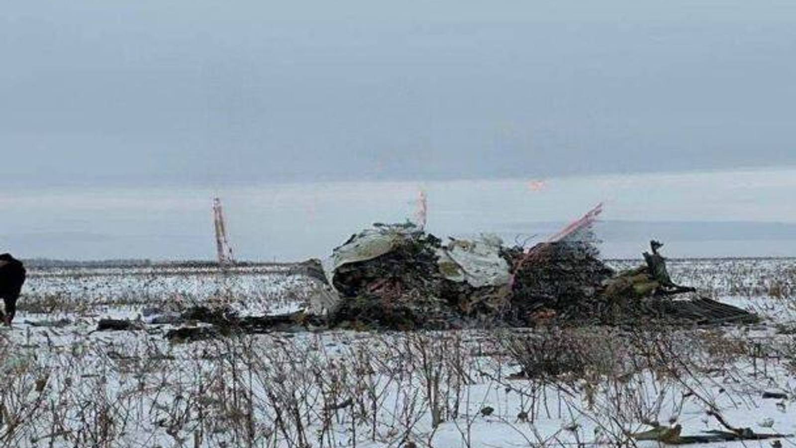 Russisk militærfly har styrtet – NRK Urix – Utenriksnyheter og ... Russisk militærfly har styrtet – NRK Urix – Utenriksnyheter og ...