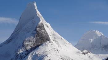Vil vrake Stetind som nasjonalfjell – NRK Nordland