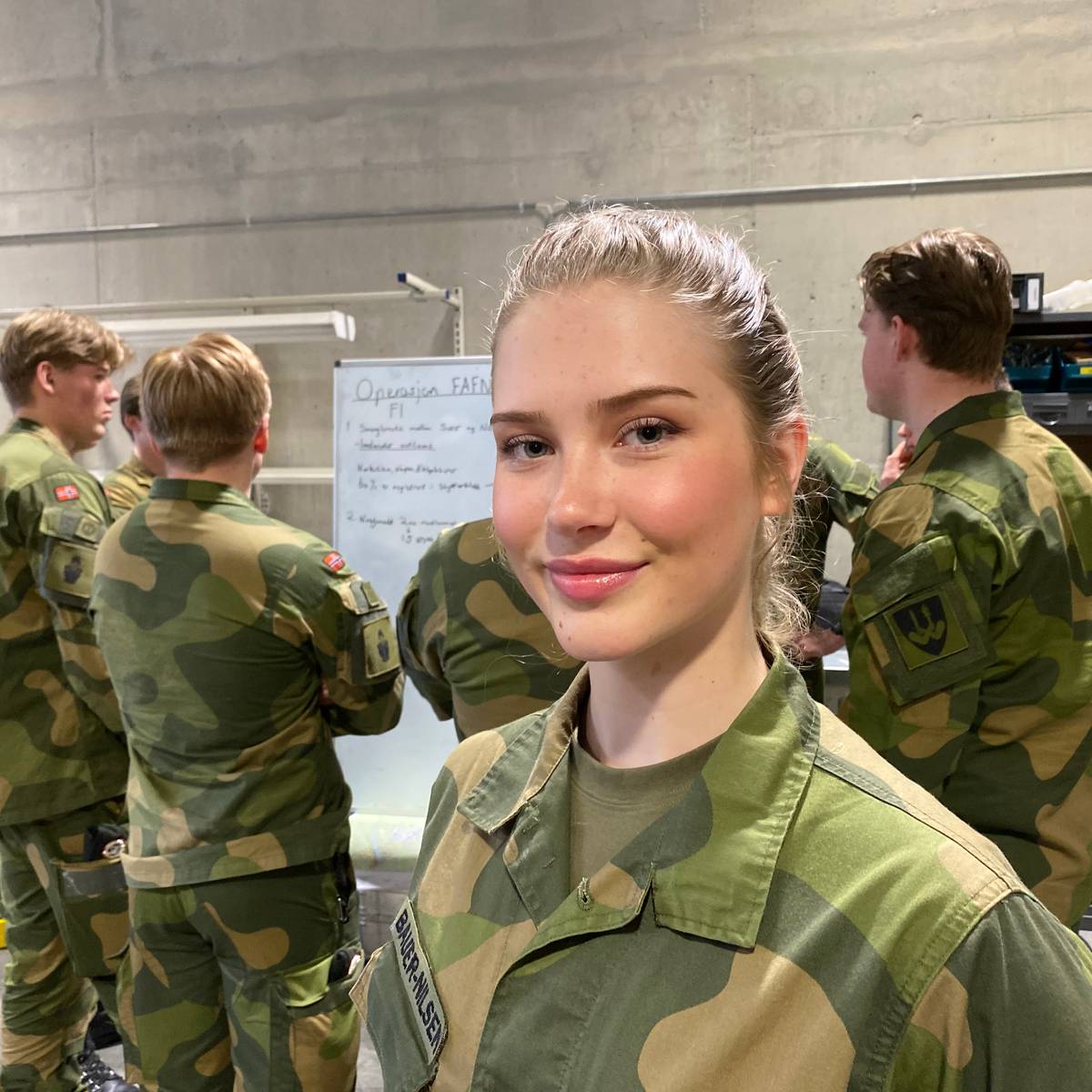 Forsvarsministeren besøkte Rena Leir og snakket om Brigade Sør – NRK ...