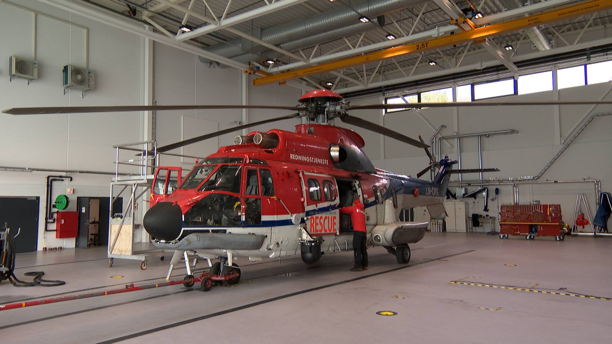 Pilotstreik kan lamme redningstjenesten på Svalbard: – Kan få svært ...