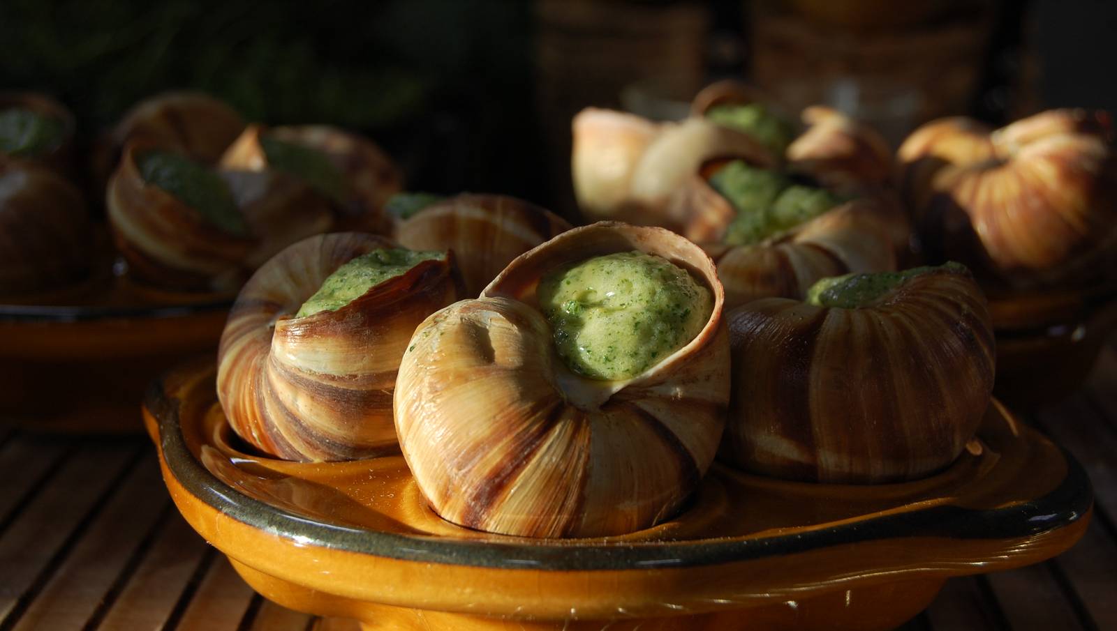 Snegler på to måter – NRK Mat – Oppskrifter og inspirasjon