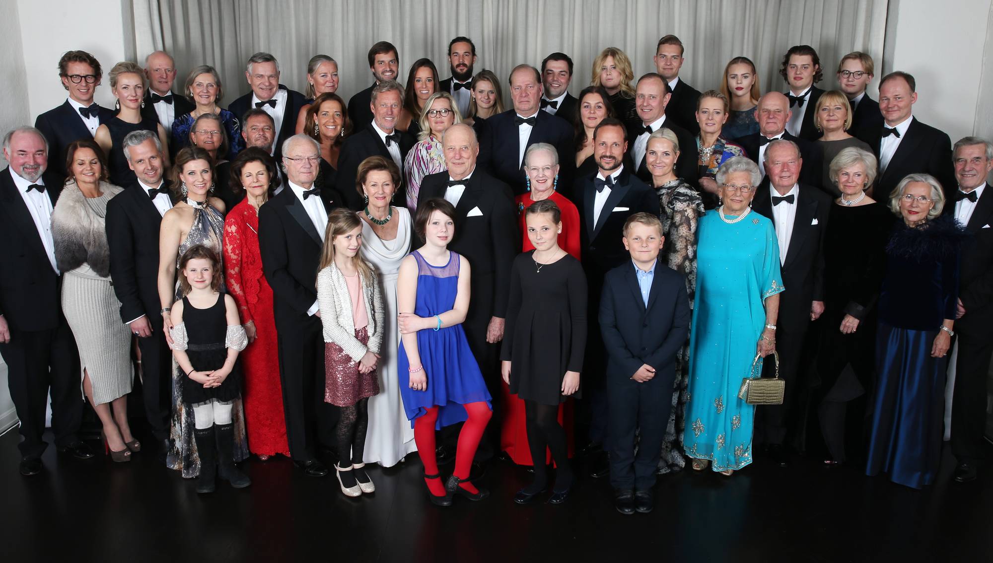 Kongeslekten samlet på Skaugum – NRK Norge – Oversikt over nyheter fra ...