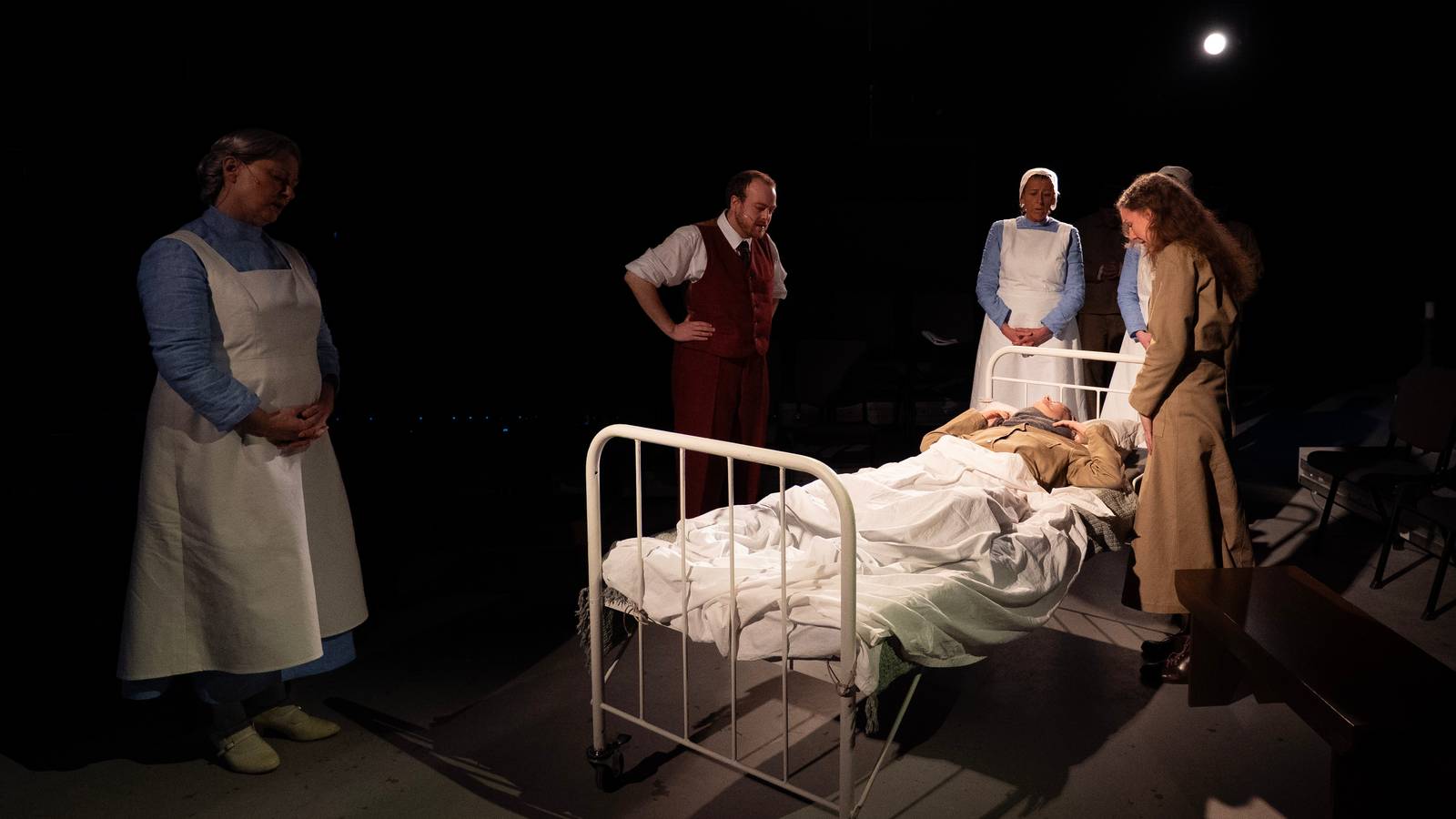Anmeldelse: «Doktor Armauer Hansen» ved Den Nationale Scene ...