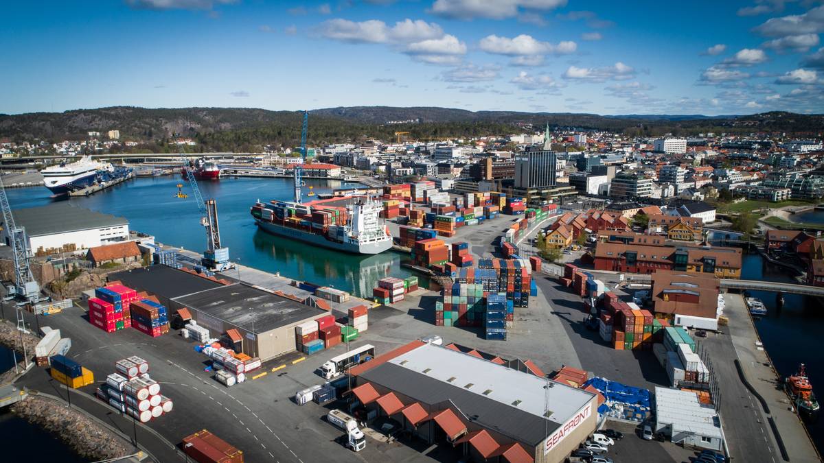 Travel sommer i havna – NRK Sørlandet – Lokale nyheter, TV og radio