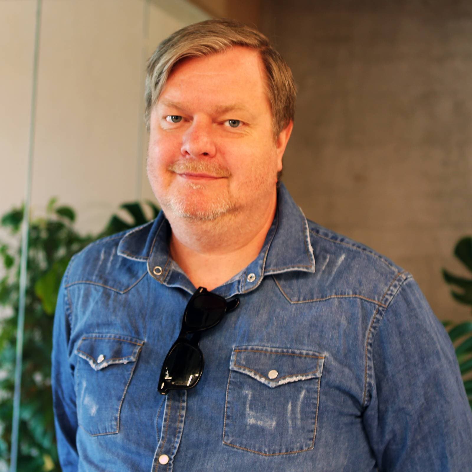 Espen Lervaag hyller bilde av Bård Hoksrud i gokart i Kragerø: – Som å ...