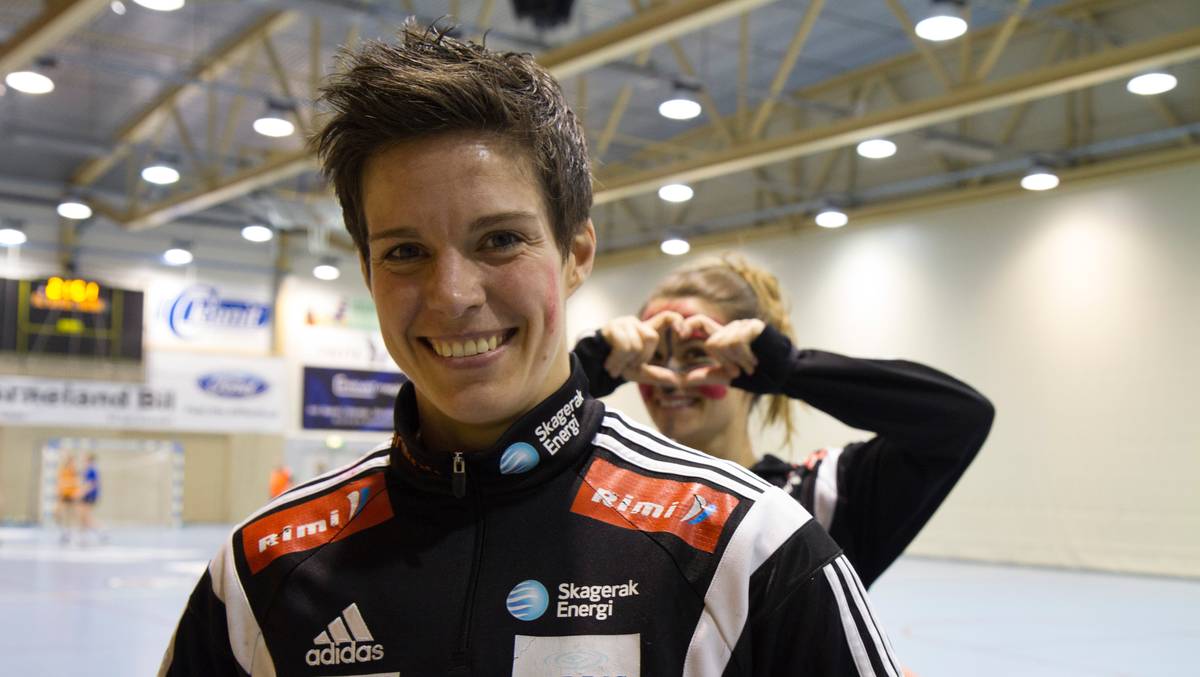 Dama til Anja Hammerseng-Edin (4:7) – Programomtaler