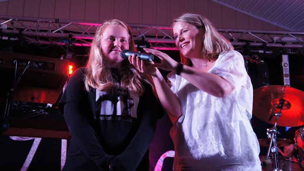 Sommerfest med Anne Nørdsti – NRK Kultur og underholdning