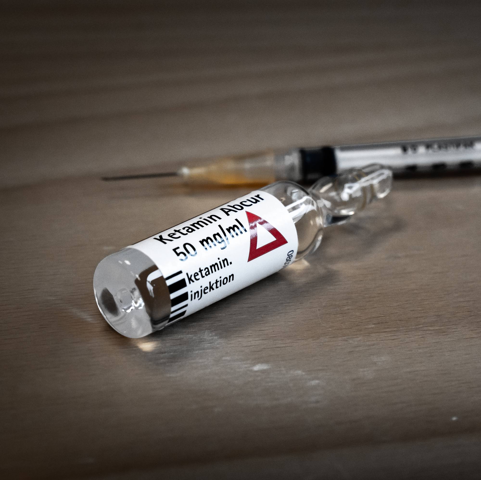 Ketamin mot depresjon: Ber flere sykehus ta det i bruk – NRK Troms og ...