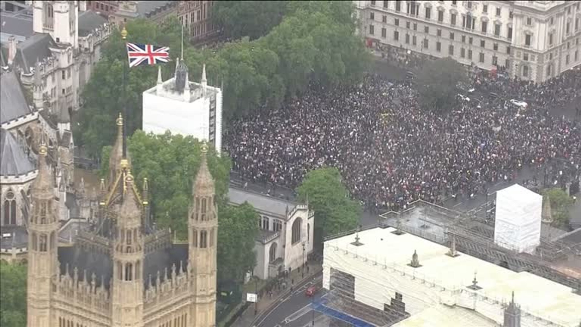 Stor demonstrasjon i London – Siste nytt – NRK