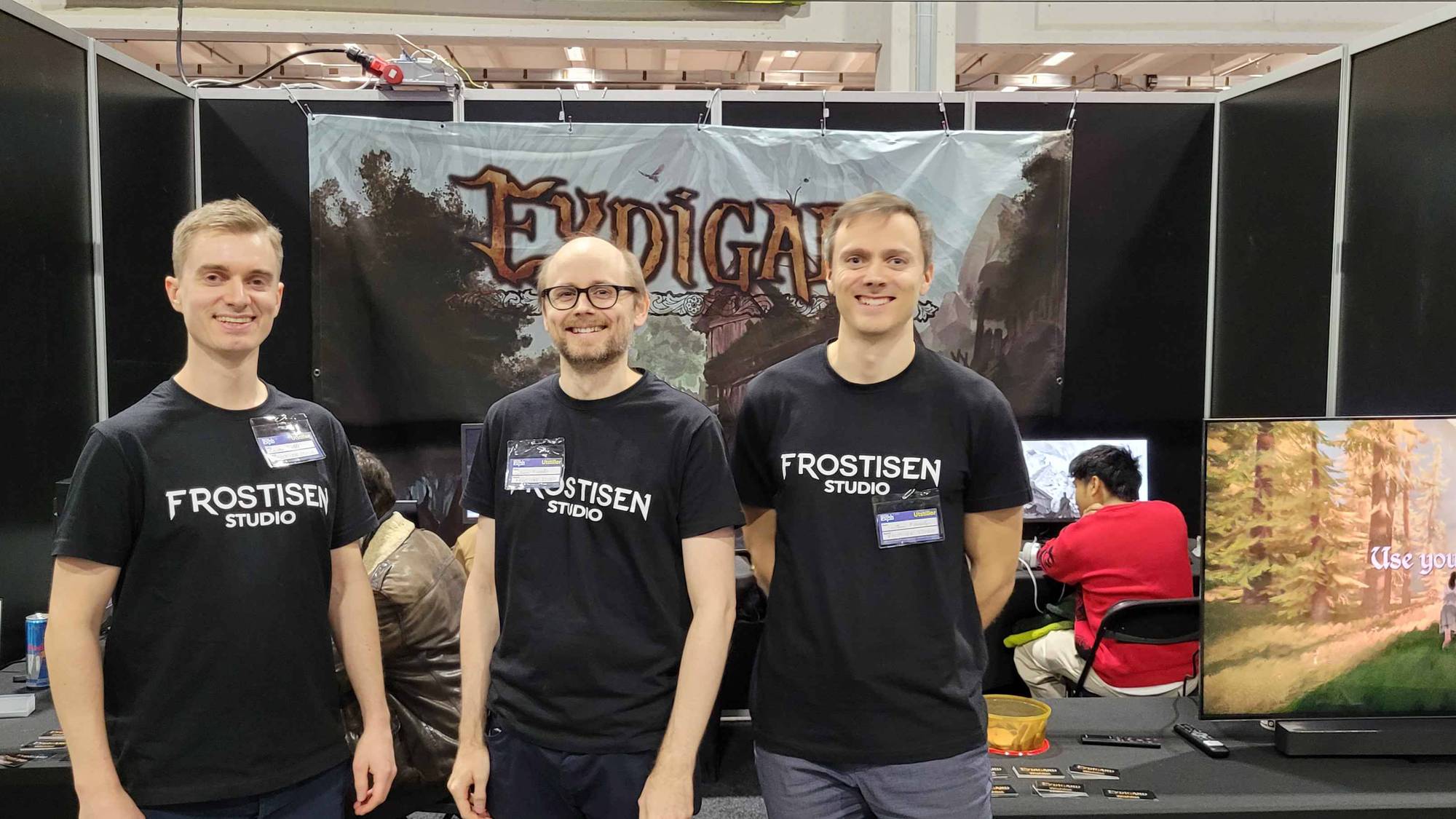 Eydigard: Frostisen studio fra Narvik lager Nordnorsk og samisk online ...