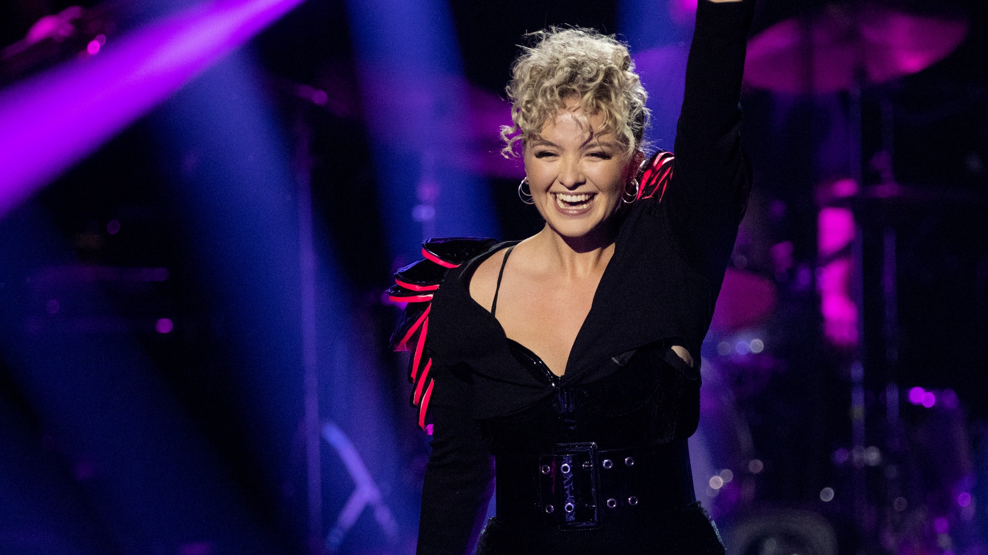 Alexandra Rotan – «Viva La Vida» – NRK