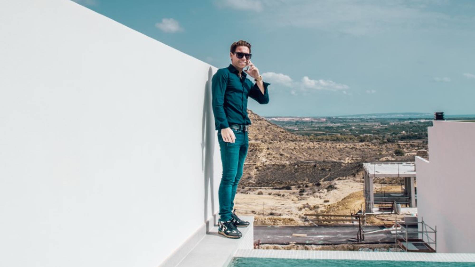 Chris Mjøs mobbes på TikTok på grunn av dialekten – NRK Østfold ...